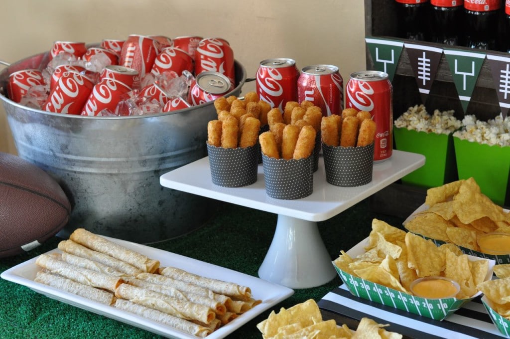 football party table - Make Life Lovely