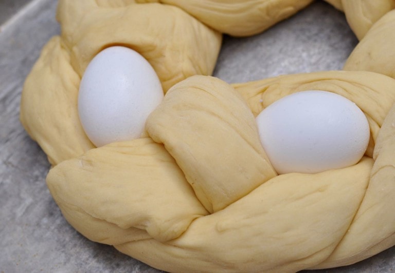 How to Make Sweet Braided Easter Bread - Make Life Lovely