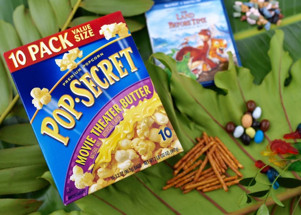 Dinosaur Snack Mix for a Dinosaur Party - Make Life Lovely