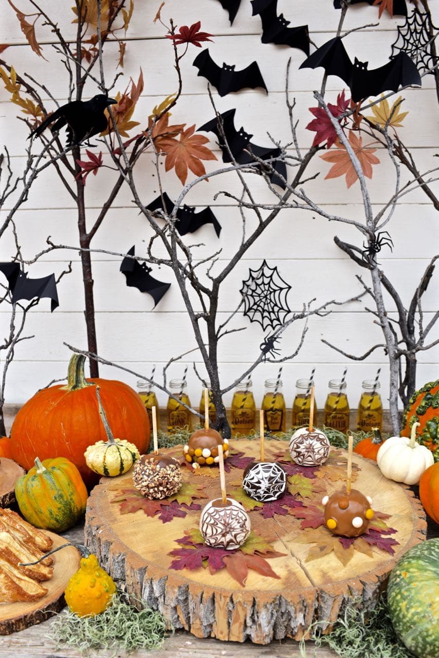 haunted-forest-halloween-party-table - Make Life Lovely