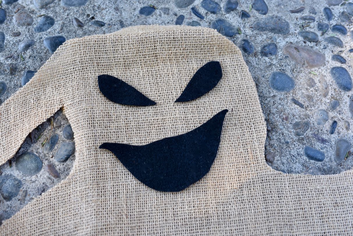 Oogie Boogie Bug Platter for a Nightmare Before Christmas Party - Make ...