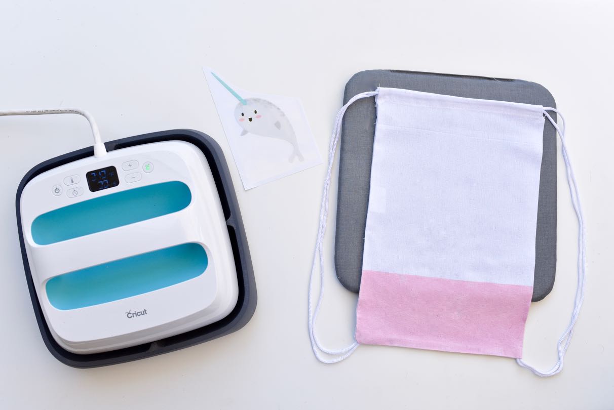 Beach Bag DIY with Cricut in Under 5 Minutes... Really! - Make Life Lovely