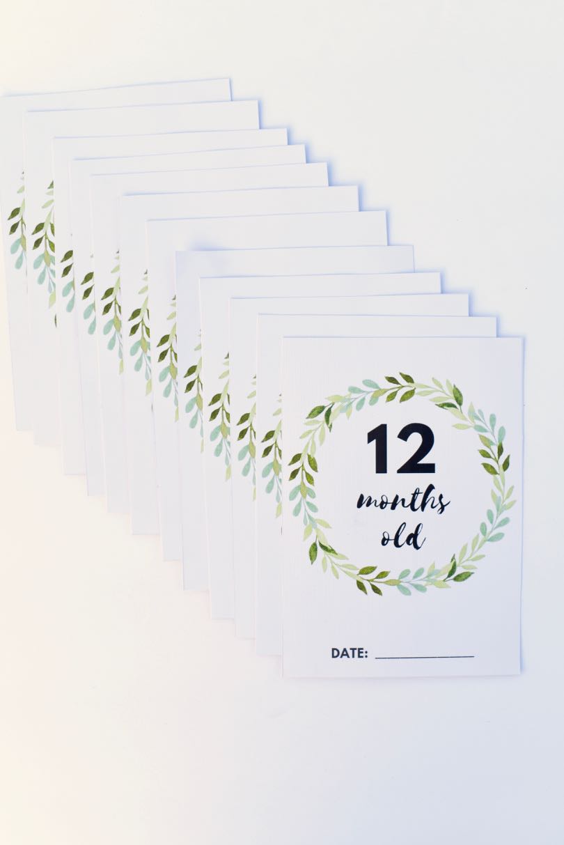Baby Milestone Cards {Beautiful FREE Printables!} Baby Milestone Cards {Beautiful FREE Printables!}