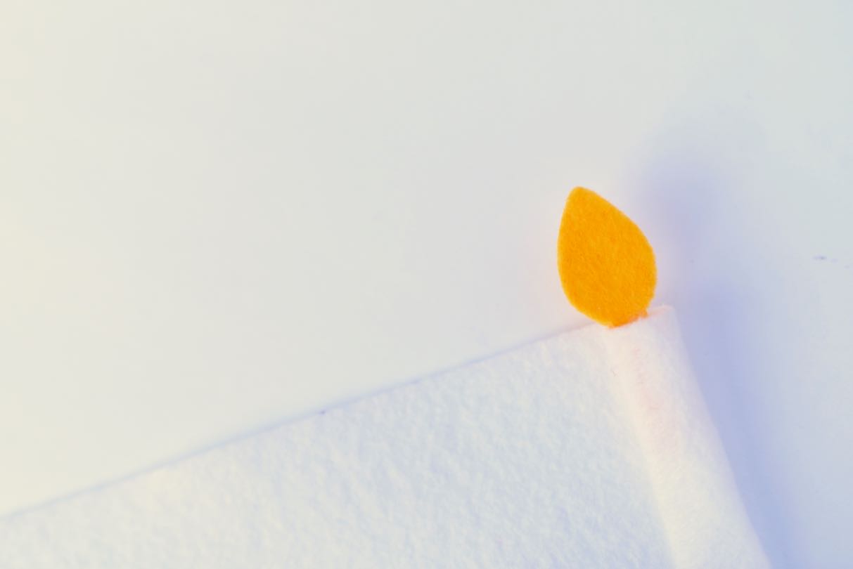 How to Make a Stunning St. Lucia Crown {From Felt}