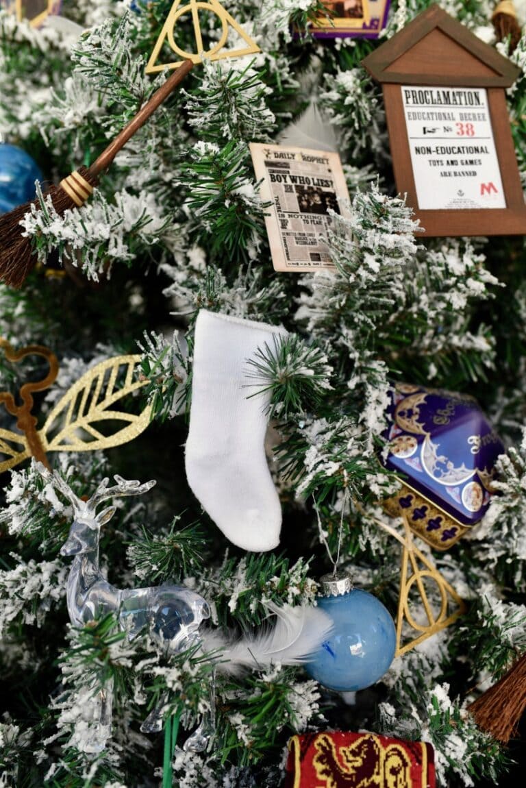 Magical Harry Potter Christmas Tree You NEED To See!