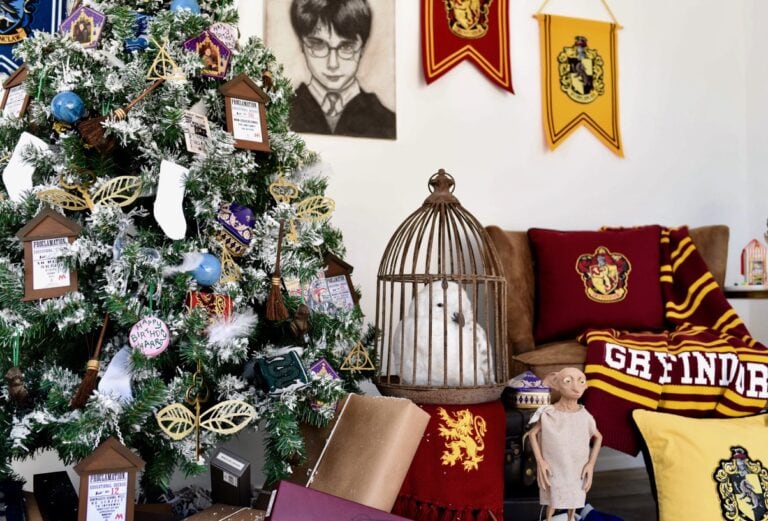 Magical Harry Potter Christmas Tree You NEED To See!