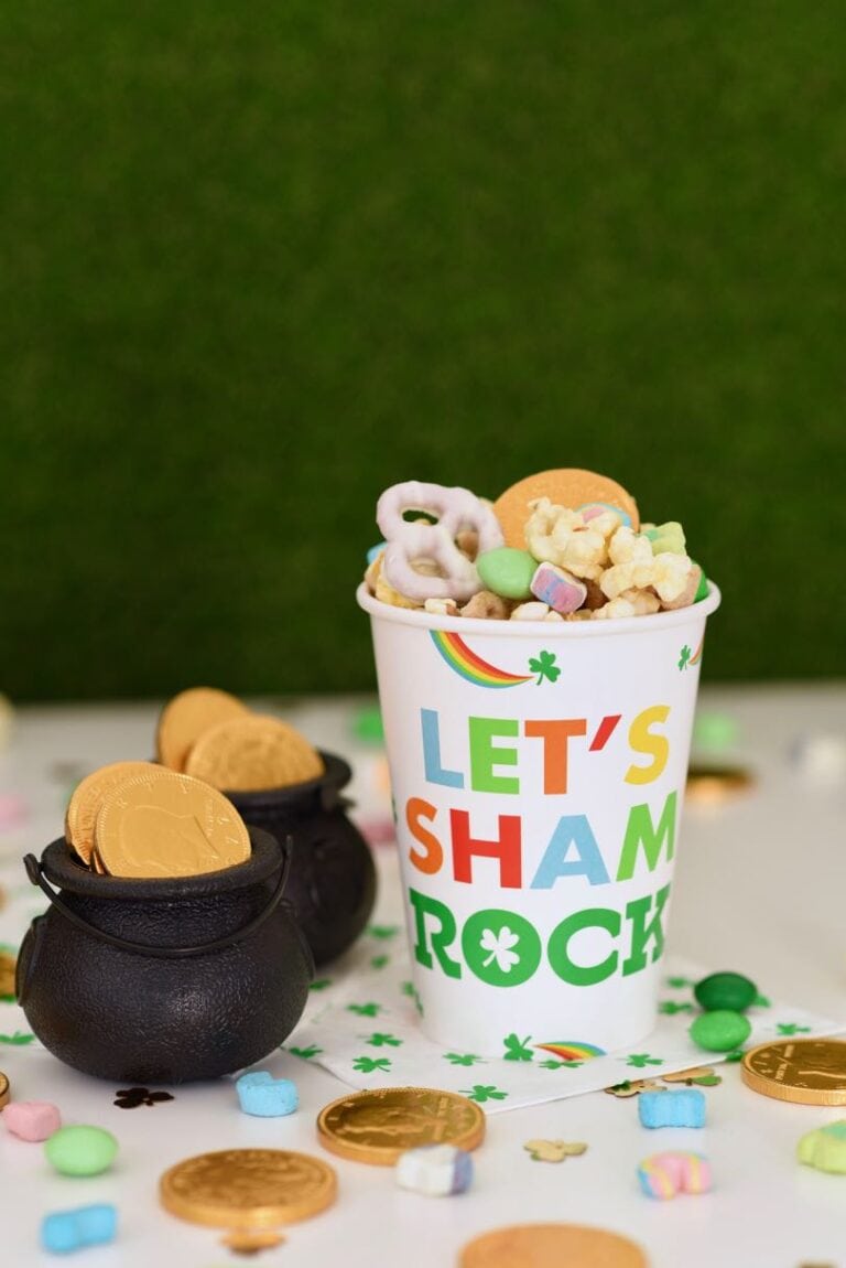 Easy leprechaun bait recipe you can make in just 5 minutes! Make this ...