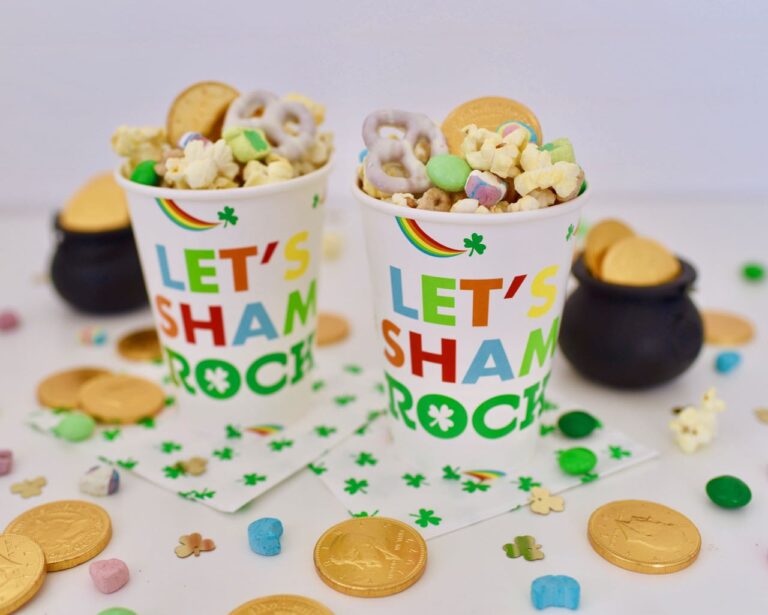 Lucky Charms snack mix for St. Patrick's Day - Make Life Lovely