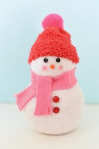 How to Make the CUTEST Sock Snowman in Minutes! - Make Life Lovely